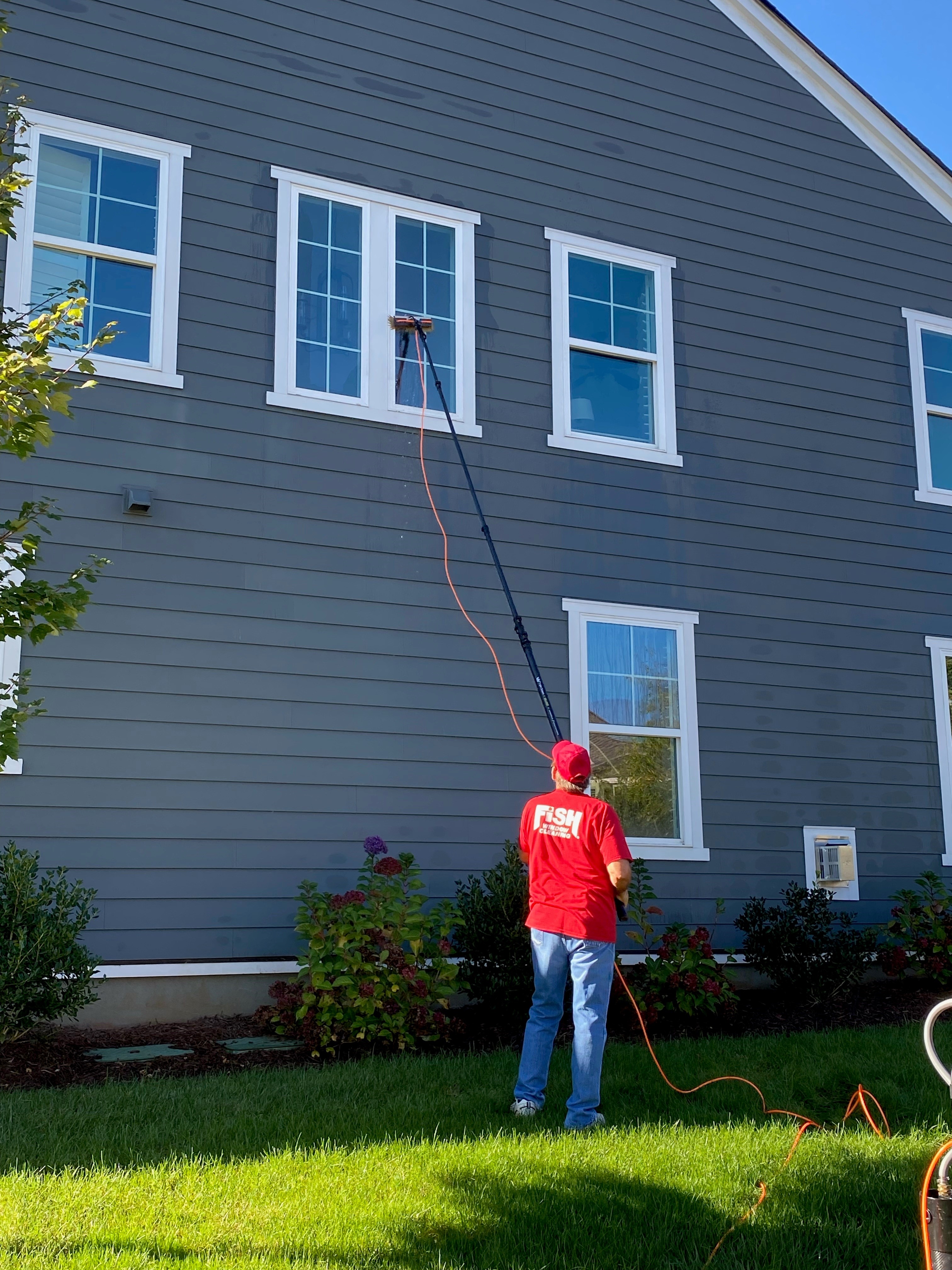 Exterior House Cleaning Services: Leave the Windows to the Pros - Fish ...